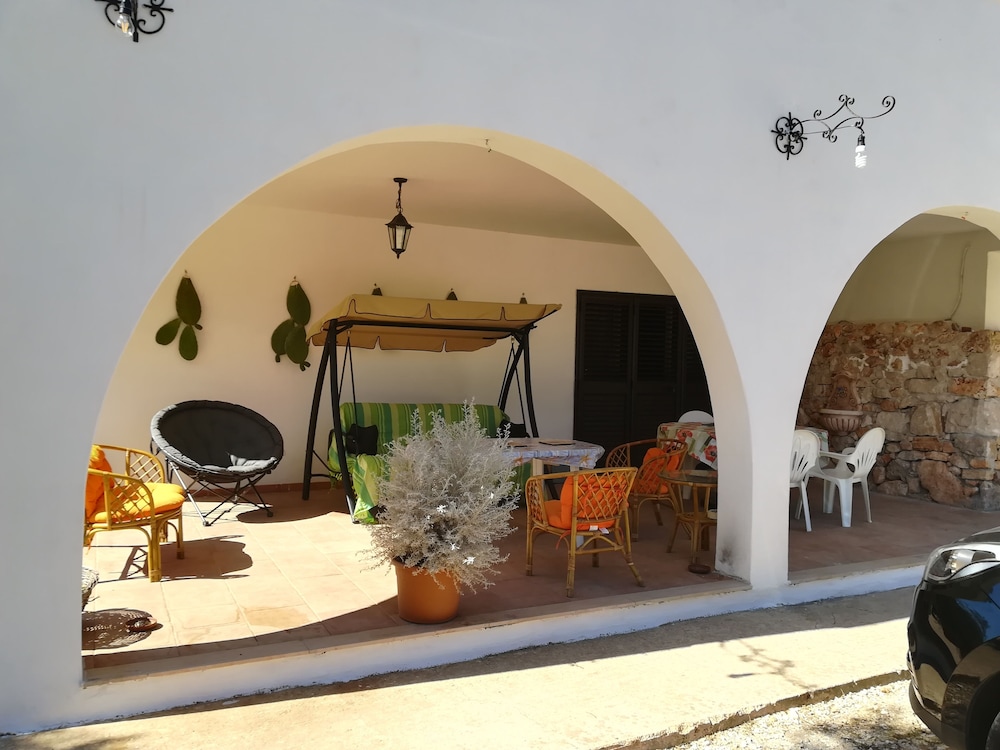 Trullo Alessandro Et Villa Raffaela (Réserve Marine De Torre Guaceto) 12p, 4 Salles De Bain - San Vito dei Normanni