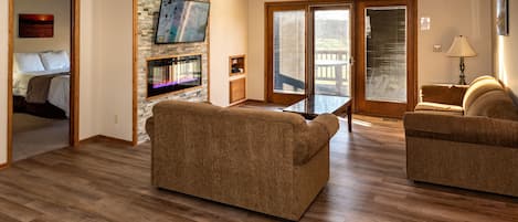 Suite Executiva, casa de banho anexa, vista para o campo de golfe (Townhouse 210) | Interior