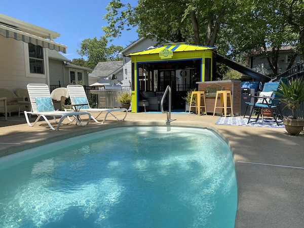 Colonial Beach Plaza Bed & Breakfast - Virginia