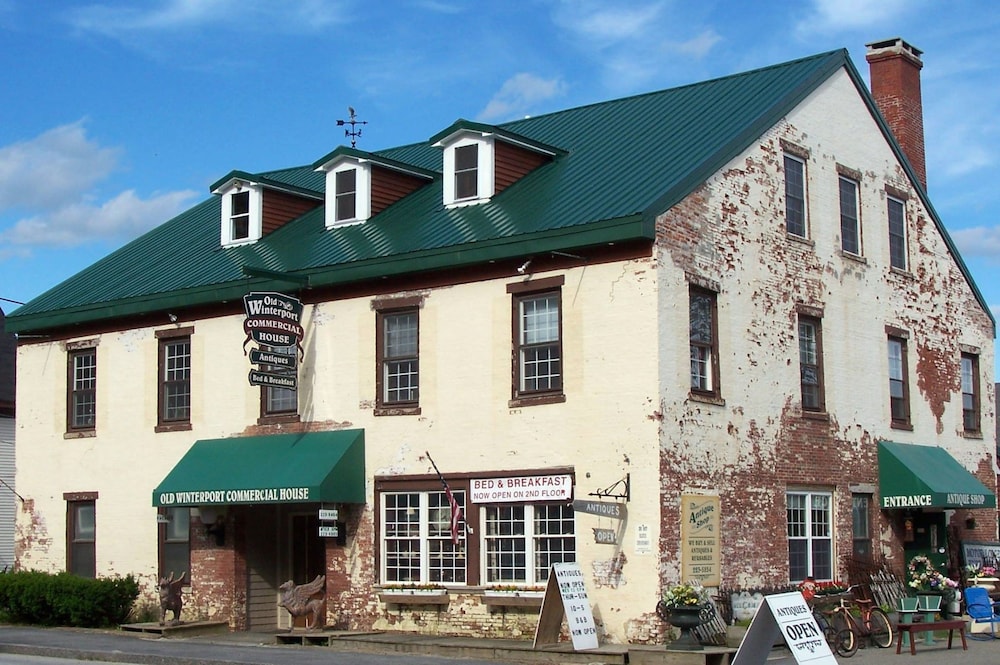 Old Winterport Commercial House - Maine
