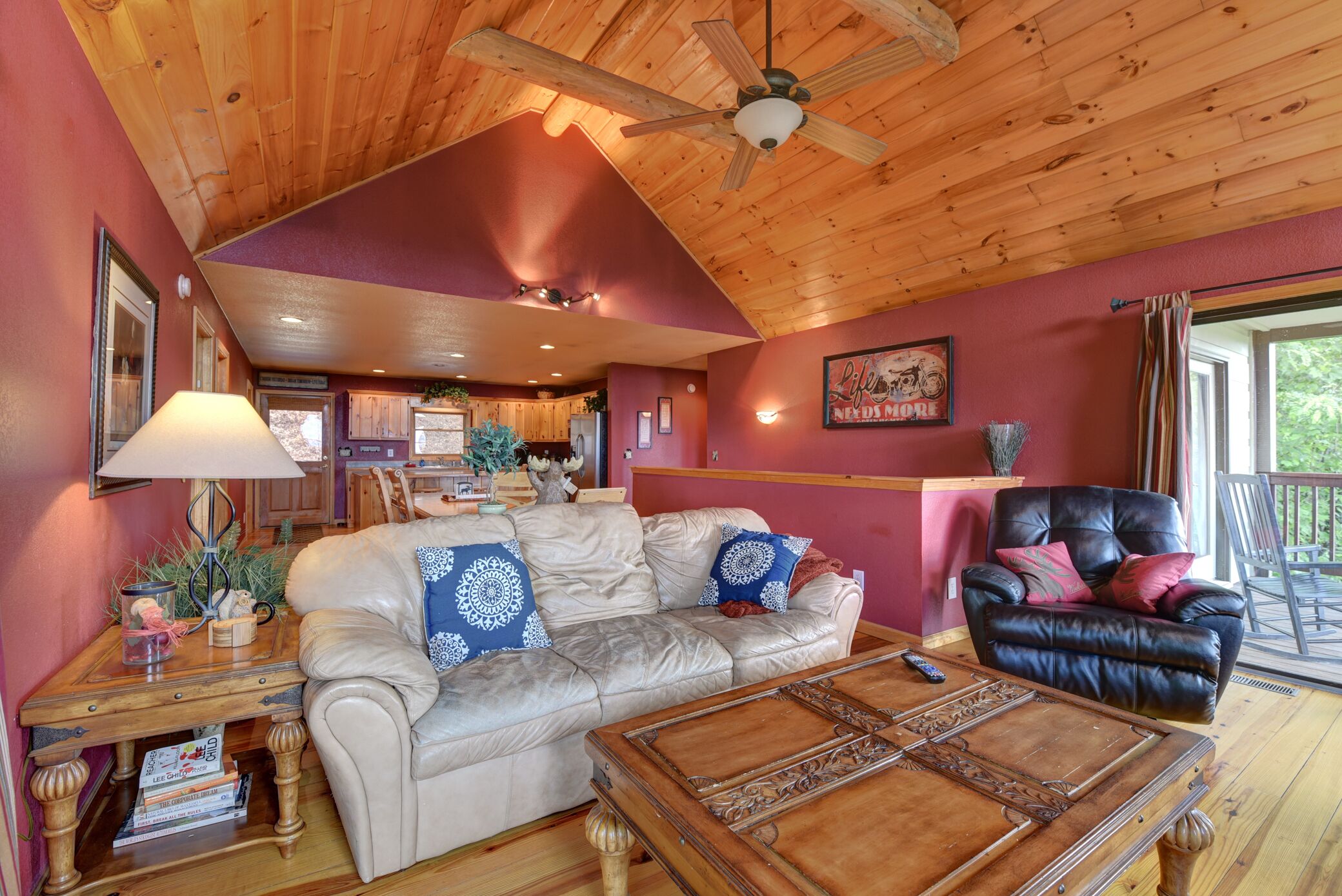 Long-range Mountain Views All Rooms! Bedding For 8! Wi-fi, Ping-pong & X-box! - Murphy, NC