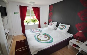 Quarto Duplo | Ferro/tábua de engomar, Wi-fi grátis, roupa de cama fornecida 