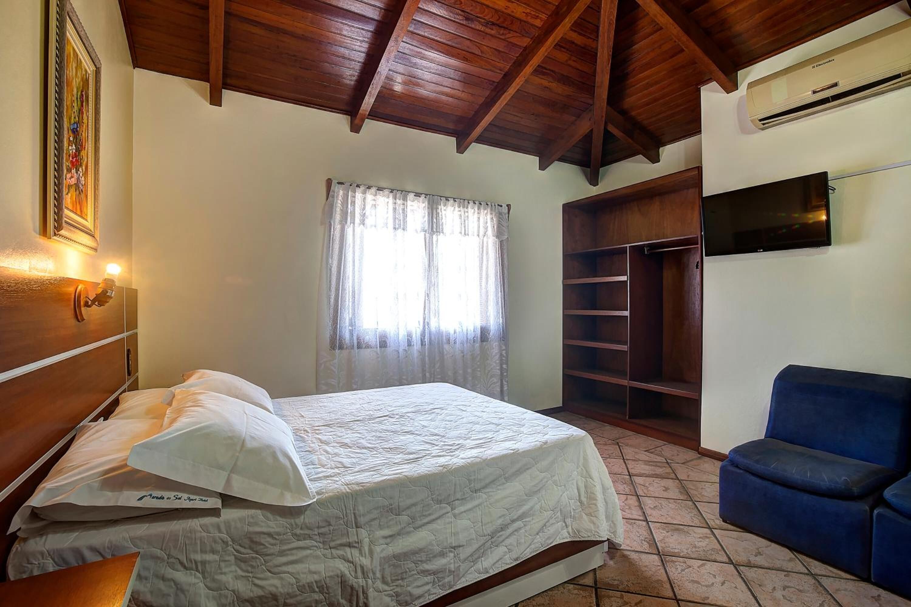 1 quarto, secretária, cortinas/cortinados opacos, Wi-fi grátis 