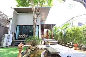 Villa Exclusiva, 2 quartos, não fumadores, junto ao pátio | Vista do quarto