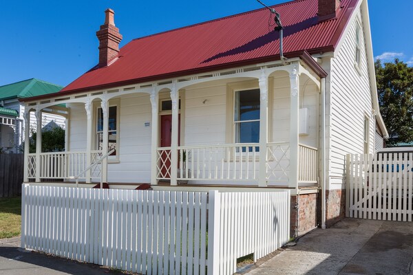 Brampton Cottage - Hobart