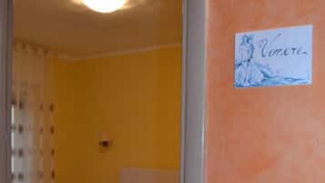 Quarto casal, vista para a cidade | Detalhe da parte interna