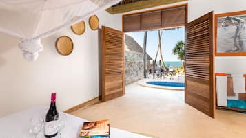 Quarto Premium, 1 cama king-size, vista para o oceano (70 m2) | Cofre no quarto, secretária
