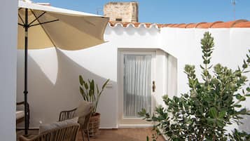 Suite Sant Jeroni | Roupas de cama premium, frigobar, cofres nos quartos, cortinas blackout
