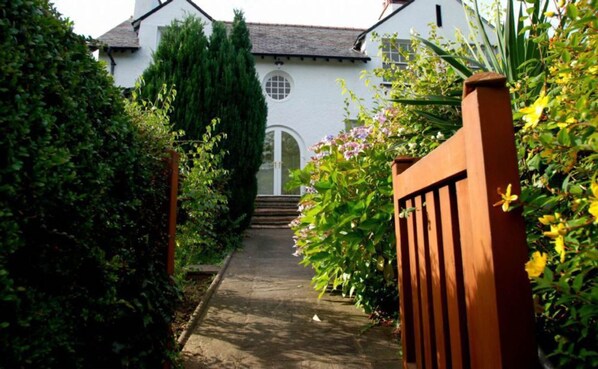 Casa, várias camas | Entrada da propriedade