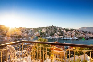 Suite Familiar, vista para o porto, junto ao pátio | Vista da varanda