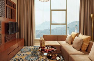 Minibar, cofre no quarto, quartos insonorizados, Wi-fi grátis 