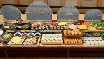 Pequeno-almoço continental diário (1500 JPY por pessoa)