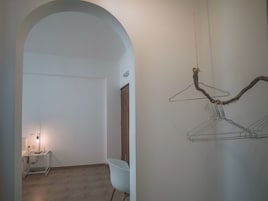 Quarto Básico, 1 quarto | Ferro/tábua de engomar, Wi-fi grátis, roupa de cama fornecida 