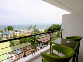 Suíte júnior, 1 cama King, vista para o mar | Vista para praia/oceano