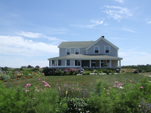 Rose Farm Inn - Block Island, RI