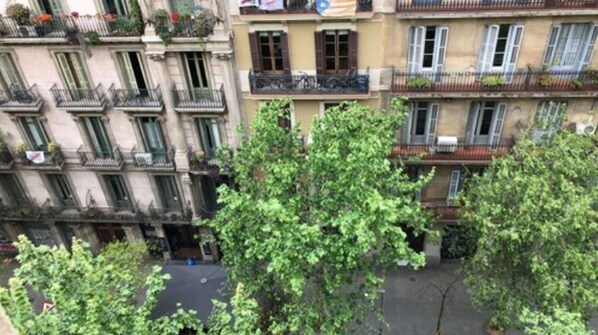 Quarto Duplo Superior, 1 cama de casal, casa de banho anexa (Tàpies) | Vista do quarto