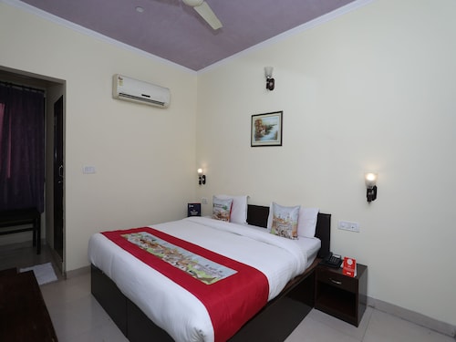 Oyo 10345 Hotel Palm's - Jaipur