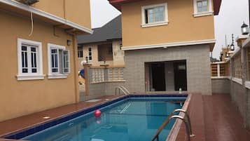 Piscina exterior