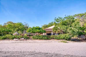 Quarto Duplo Panorâmico, 1 cama king-size, casa de banho privativa, vista para o oceano | Vista para a praia ou o mar