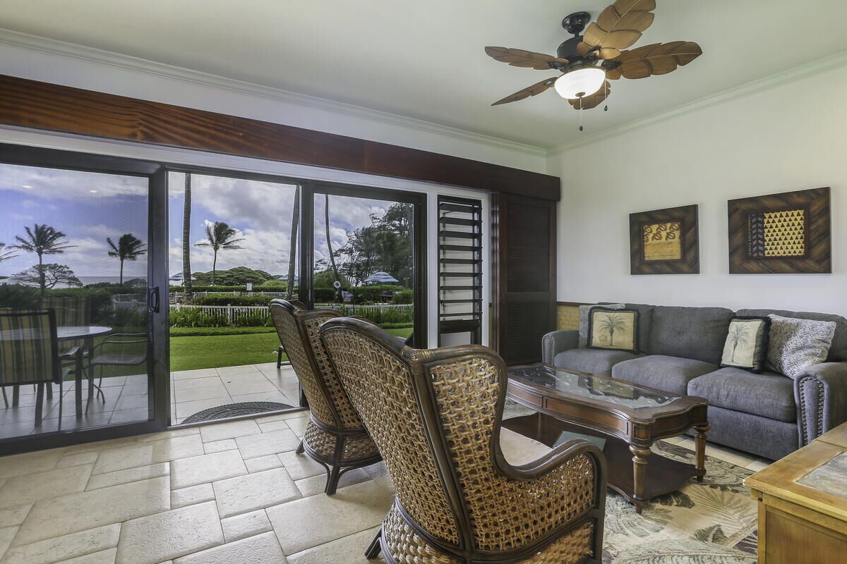 Kaha Lani #109, Ocean View,  Swimming Pool, Ground Floor, Free Wi-fi/parking - Kauai, HI