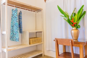 Quarto duplo tradicional | Cortinas blackout, ferros/tábuas de passar roupa, Wi-Fi de cortesia