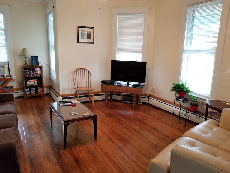 Spacious Sanctuary In The Heart Of Wine Country - Watkins Glen