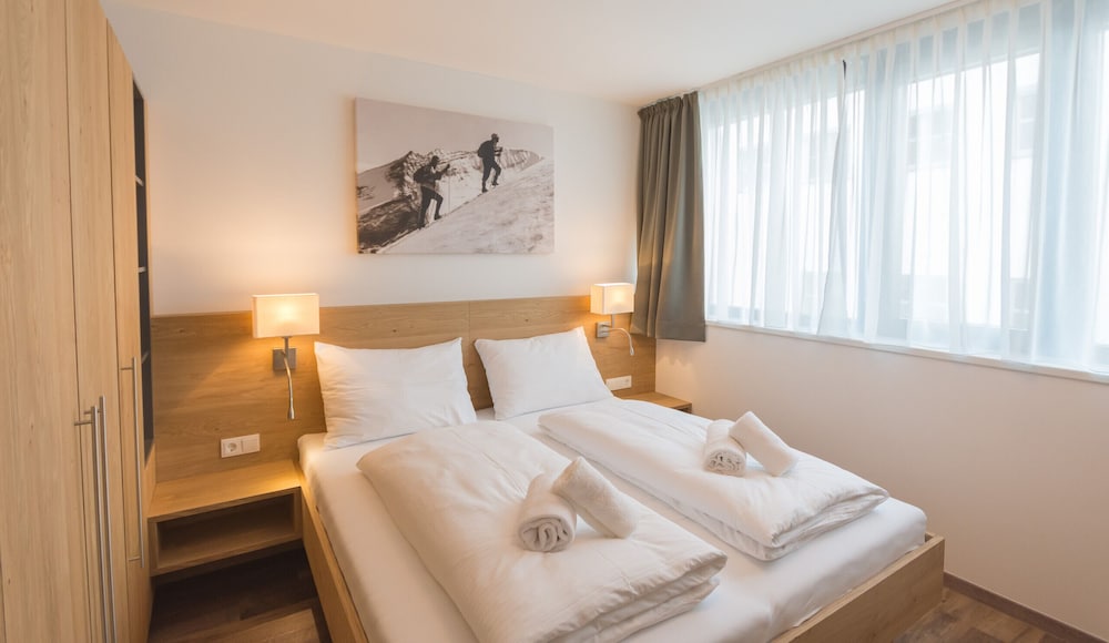 Sr, Top 8 - Ap. 100m² Mit 3 Sz, Terrasse 11 M² - Zell am See