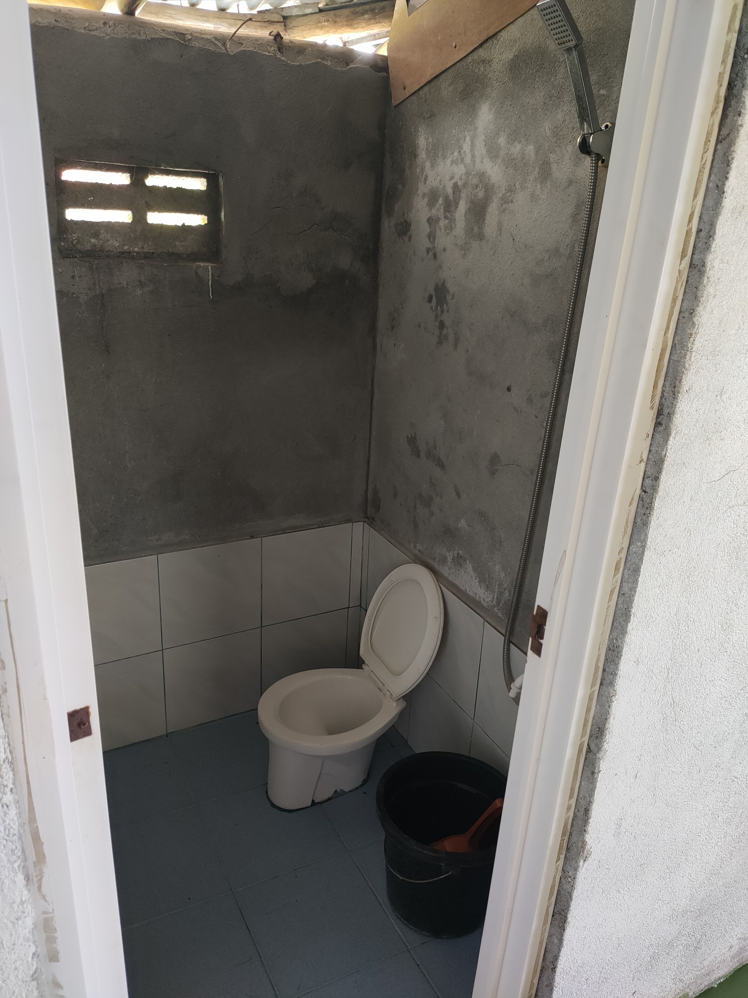 Quarto standard ( Fan ) | Banheiro | Chuveiro 