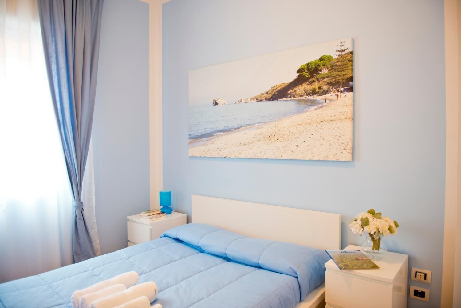 Roupas de cama premium, edredons de pluma, escrivaninha