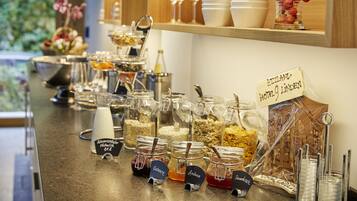 Buffet de pequeno-almoço