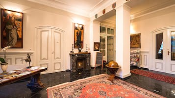 Entrada (vista interior)