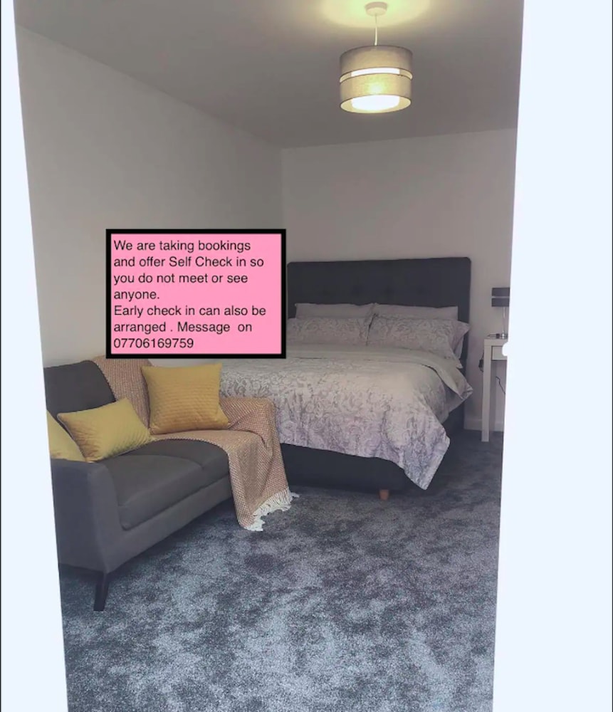 Two Bedrooms Self-contained Flat With Free Parking - Flat 2 - Nottingham