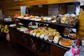 Pequeno-almoço tipo buffet diário incluído 