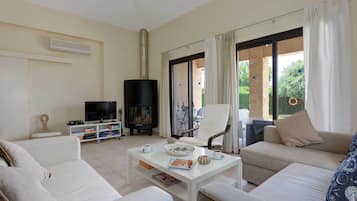 Villa (2 Bedrooms) | Interior