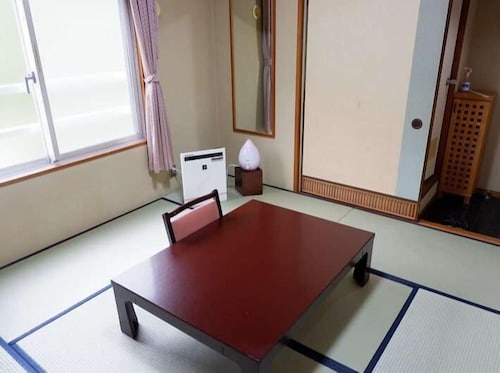 Ikeuo-no Mifune - Japan