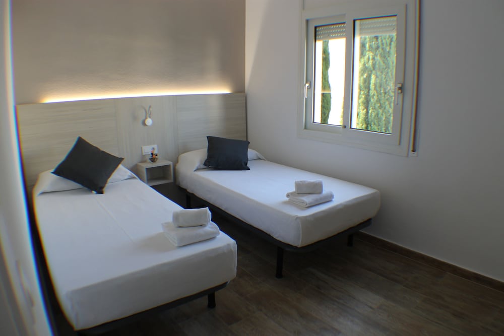 Rescator Resort 208 - One Bedroom Apartment, Sleeps 4 - ピレネー山脈
