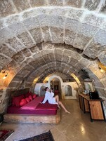 Secretária, quartos insonorizados, Wi-fi grátis 