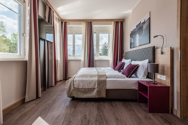 Max70 Apartment | 1 quarto, roupas de cama premium, cofres nos quartos, escrivaninha