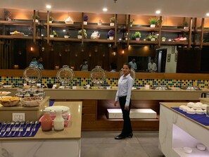 Pequeno-almoço inspirado na cozinha local diário (250 INR por pessoa)