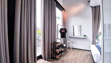 Quarto Duplo Deluxe | Cofre no quarto, cortinas/cortinados opacos, Wi-fi grátis