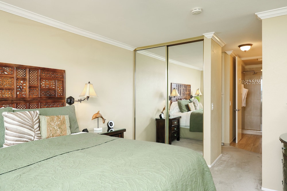 Wake Up To Waves: Stunning Ocean View Getaway! - Oceanside, Californie