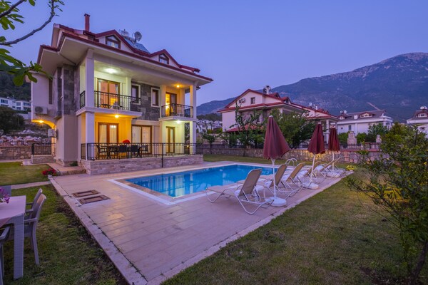 Infinity Opal Villa - Hisarönü