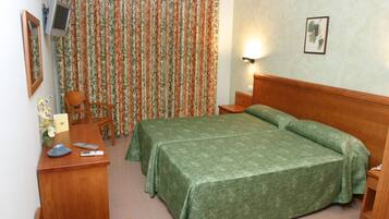 Roupas de cama antialérgicas, escrivaninha