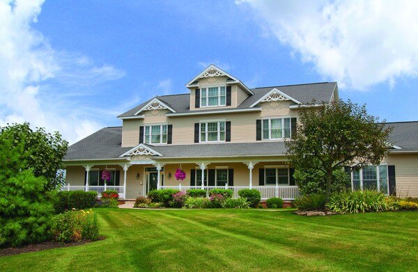 Hillside Villa Ohio - Berlin, OH