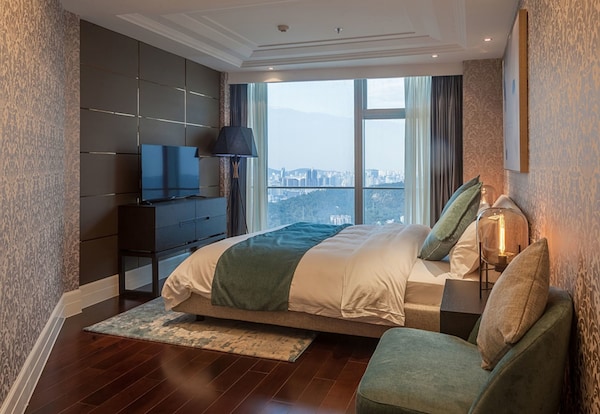 Lagom Bright House Sea View Apartment - Xiamen