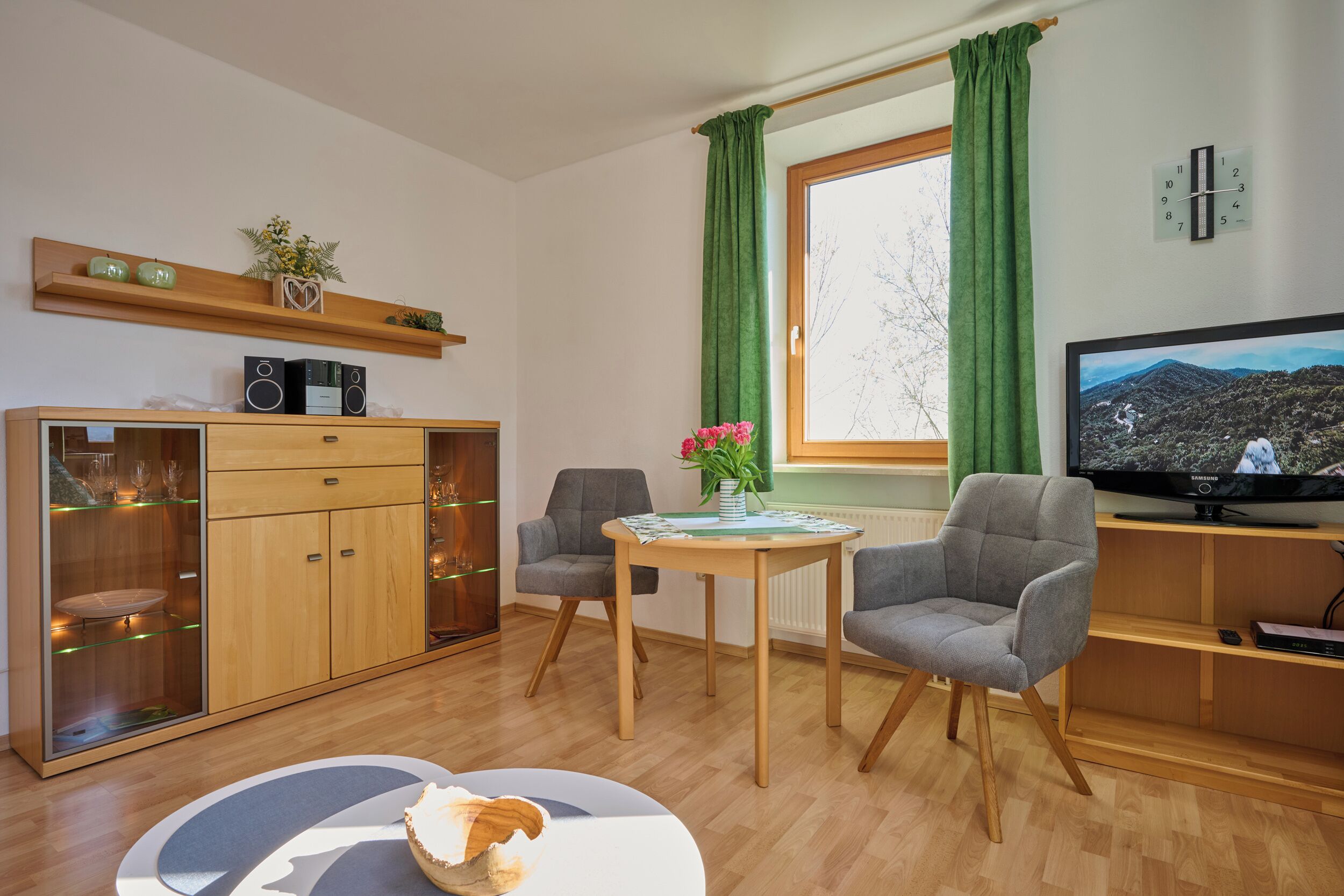 Ferienwohnung Chiemsee Für 1-2 Personen (50 Qm, Og) - Bernau am Chiemsee