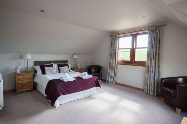 Chapel Of Barras Farm Bed & Breakfast - Aberdeenshire