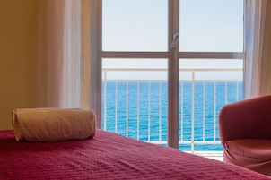 1 quarto, minibar, cofre no quarto, secretária