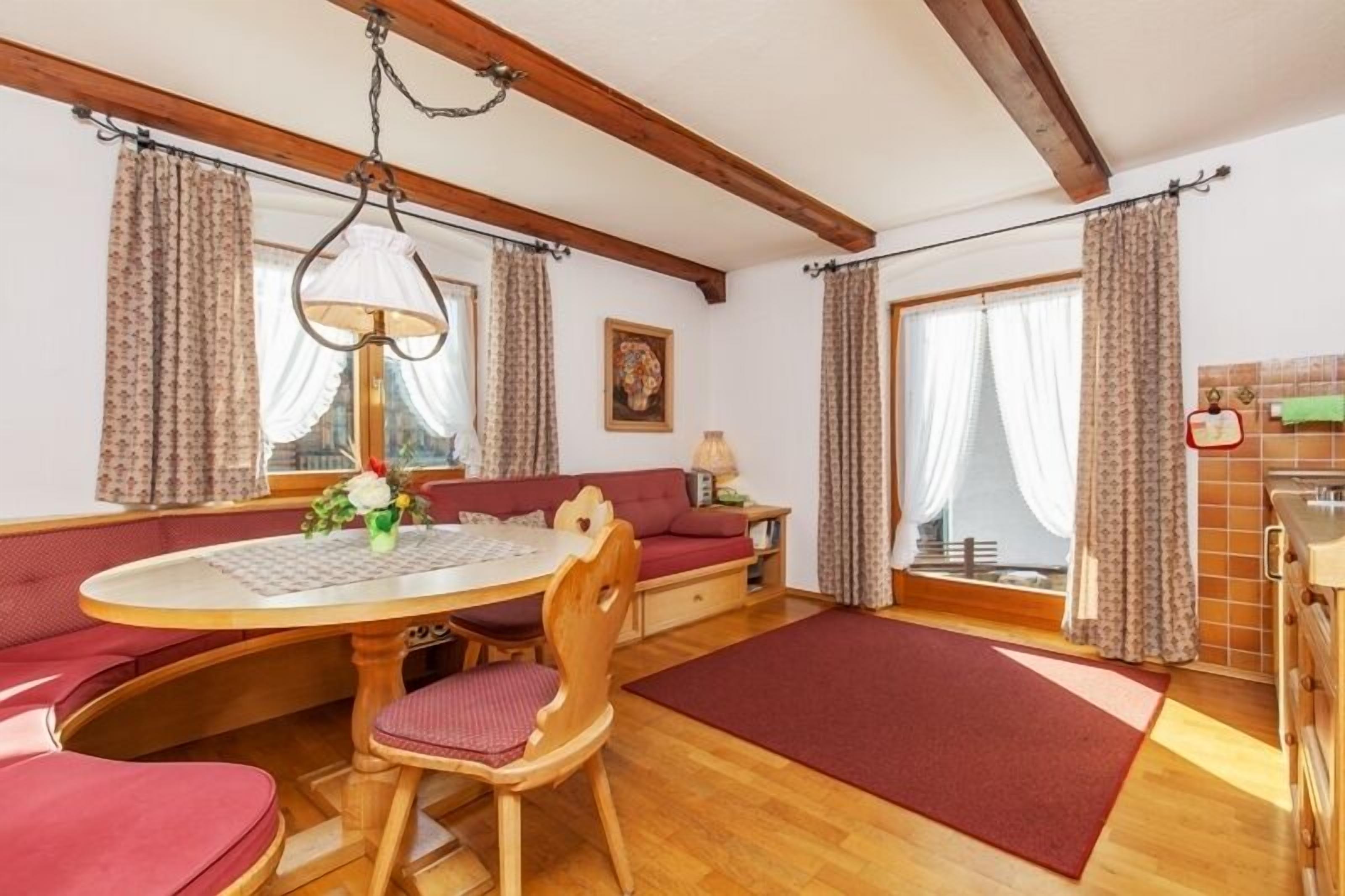 (1) Vier-raum-ferienwohnung "Anzengruber-stube" 65qm - Reit im Winkl