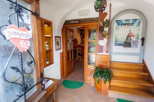 Entrada (vista interior)